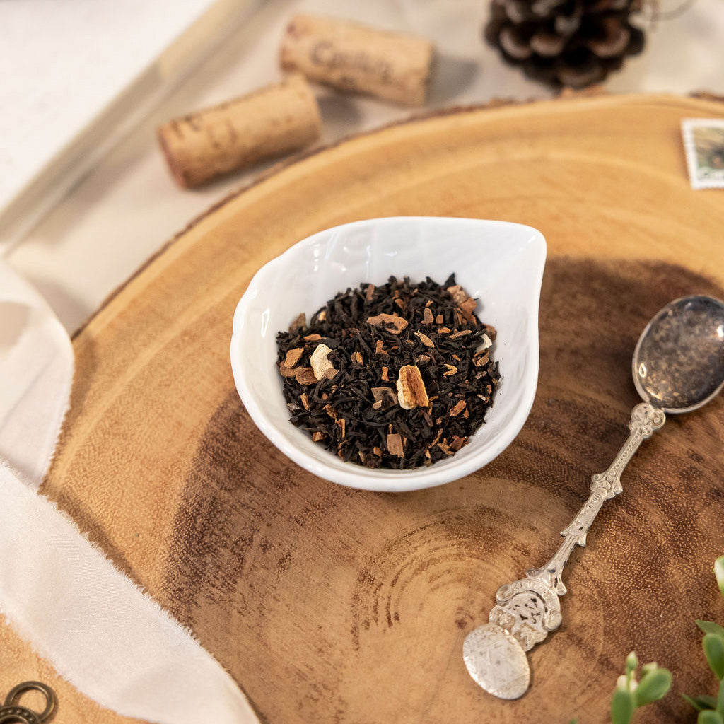 Cinnamon Royale – Spill the Tea in Mahone Bay